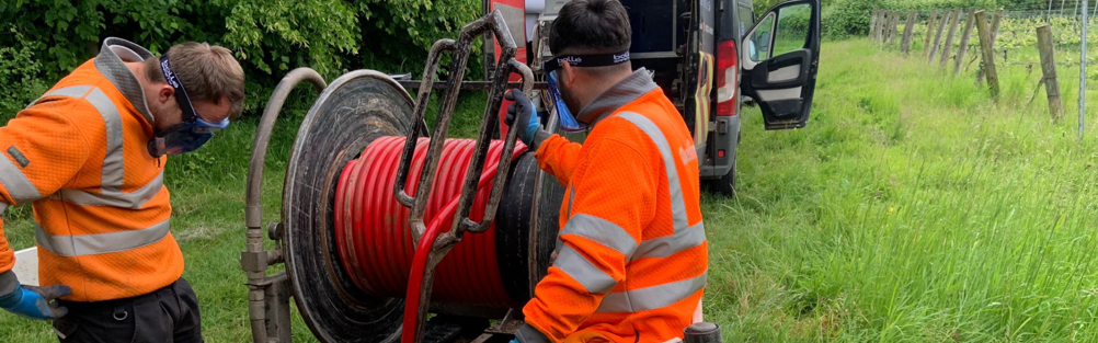 Complex Sewer Cleaning | Services | Oneline