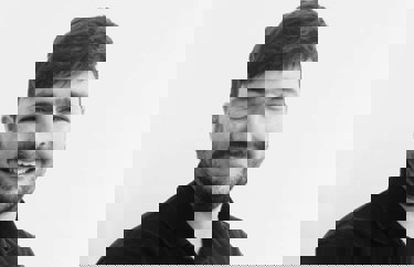 Meet the Team | About | Oneline